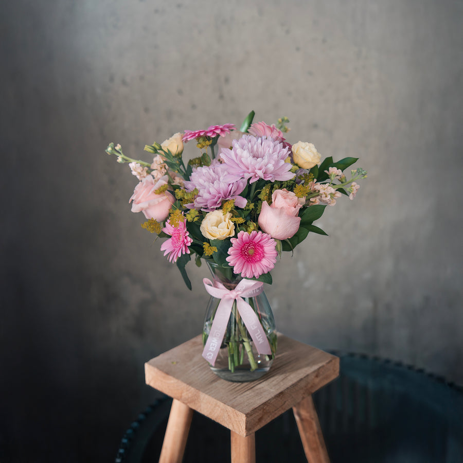 Mtl Flower Co. | Montreal's preferred premium flower delivery service.